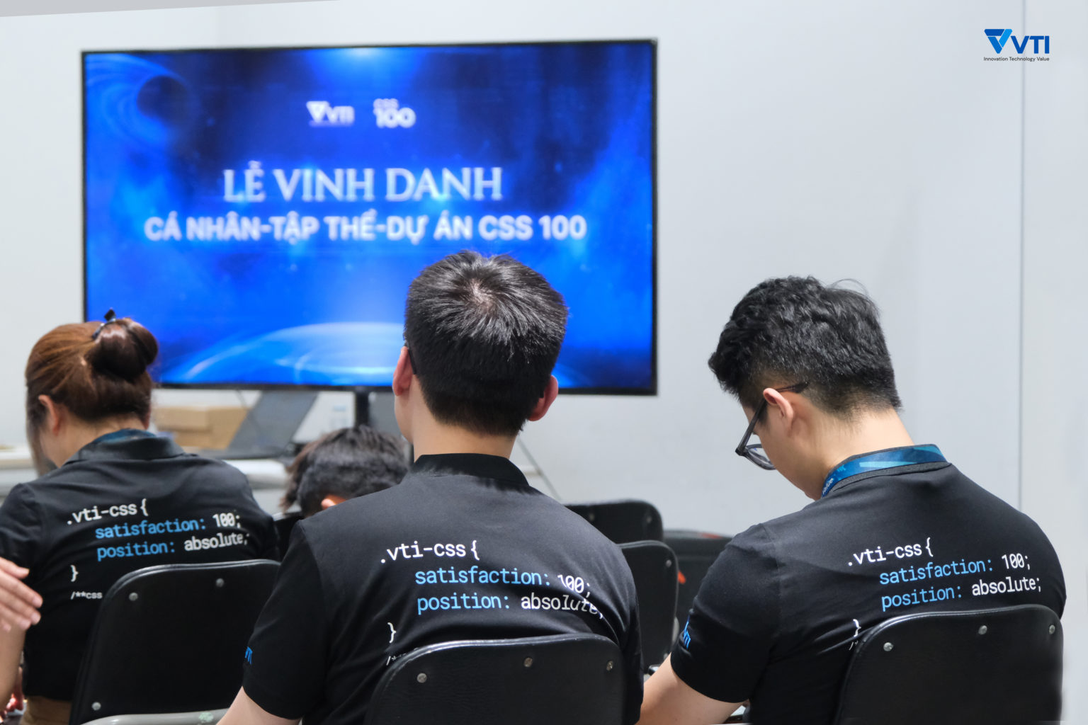 VTI Honors Teams and Projects with CSS 100: The Perfect Customer Satisfaction Score - VTI